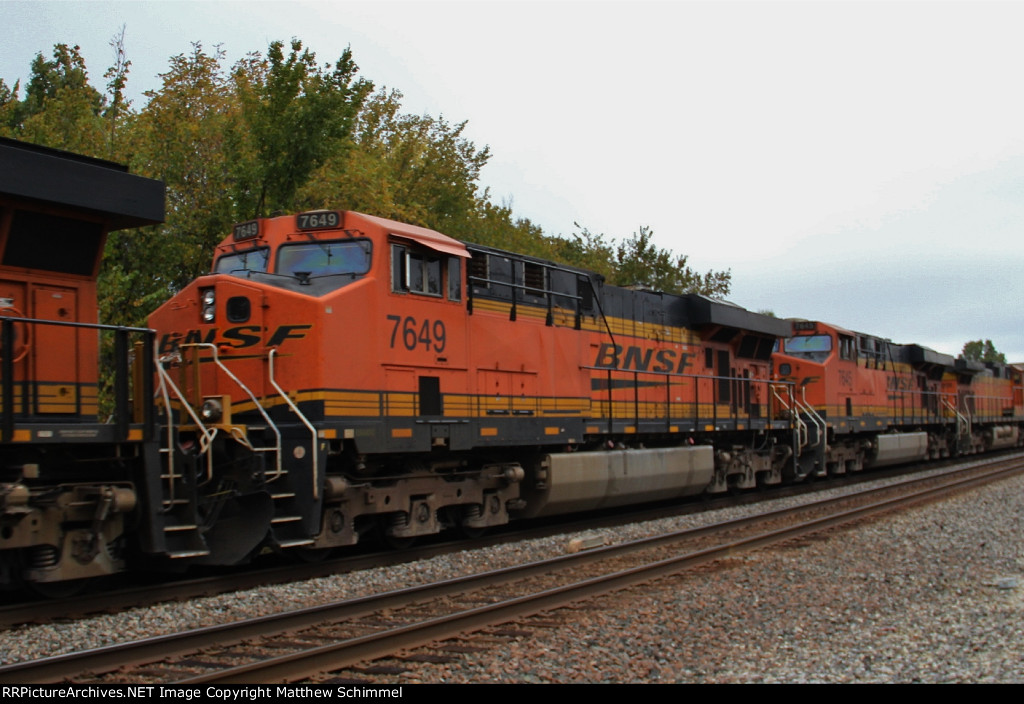 BNSF 7649